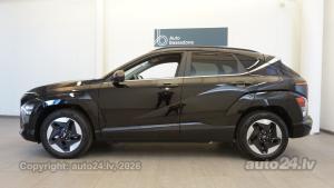 Melns Hyundai Kona 2023 Tallina, ar dzinēja tilpumu 0.00 L un nobraukumu 32 tūkst. km par 33900 €, foto 4 vietnē AUTOMOTO.COM.LV