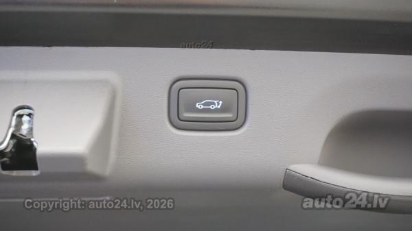 Black Hyundai Kona 2023 in Tallinn, with an engine capacity of 0.00 L and mileage of 32 thousand km for 33900 €, photo 8 on AUTOMOTO.COM.LV