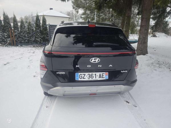 Melns Hyundai Kona 2024 Telšiai, ar dzinēja tilpumu 1.60 L un nobraukumu 16 tūkst. km par 10800 €, foto 5 vietnē AUTOMOTO.COM.LV