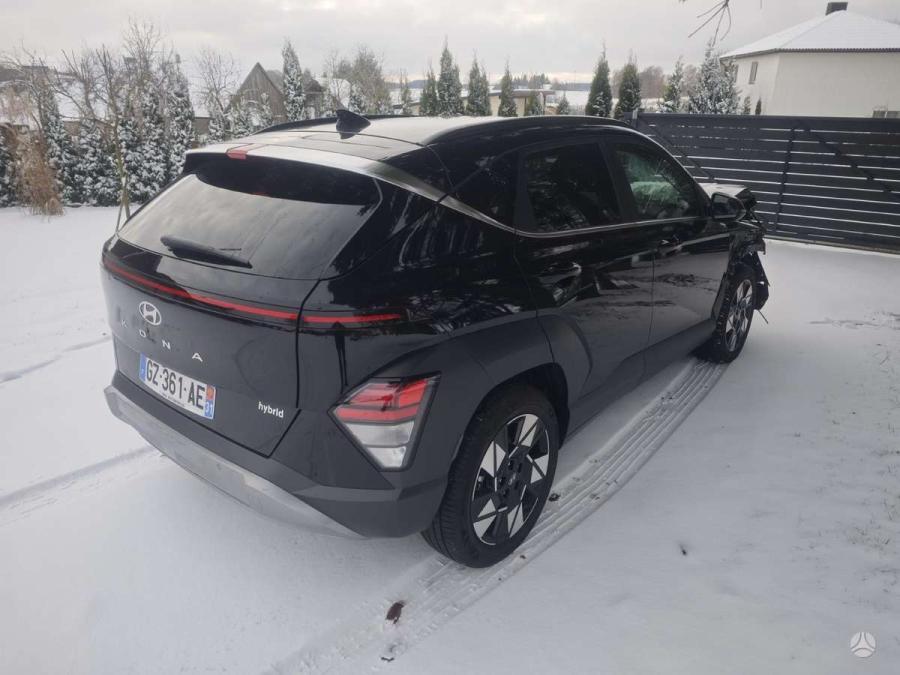 Melns Hyundai Kona 2024 Telšiai, ar dzinēja tilpumu 1.60 L un nobraukumu 16 tūkst. km par 10800 €, foto 12 vietnē AUTOMOTO.COM.LV