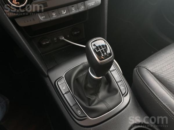 Zils Hyundai Kona 2017 Rīga, ar dzinēja tilpumu 1.00 L un nobraukumu 91 tūkst. km par 11800 €, foto 9 vietnē AUTOMOTO.COM.LV