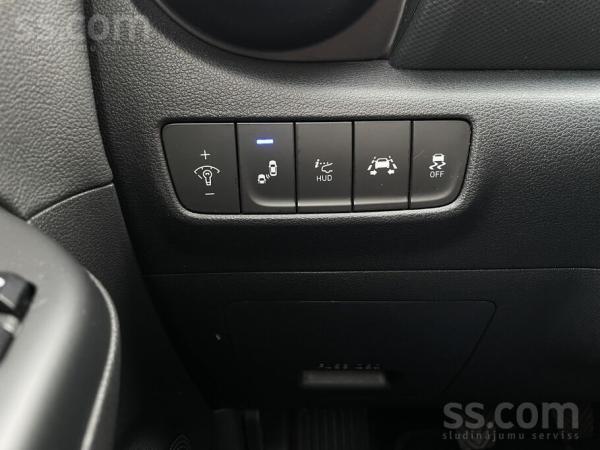 Zils Hyundai Kona 2017 Rīga, ar dzinēja tilpumu 1.00 L un nobraukumu 91 tūkst. km par 11700 €, foto 8 vietnē AUTOMOTO.COM.LV