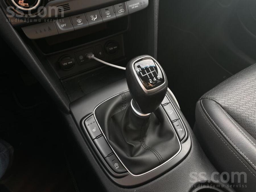 Zils Hyundai Kona 2017 Rīga, ar dzinēja tilpumu 1.00 L un nobraukumu 91 tūkst. km par 11600 €, foto 10 vietnē AUTOMOTO.COM.LV
