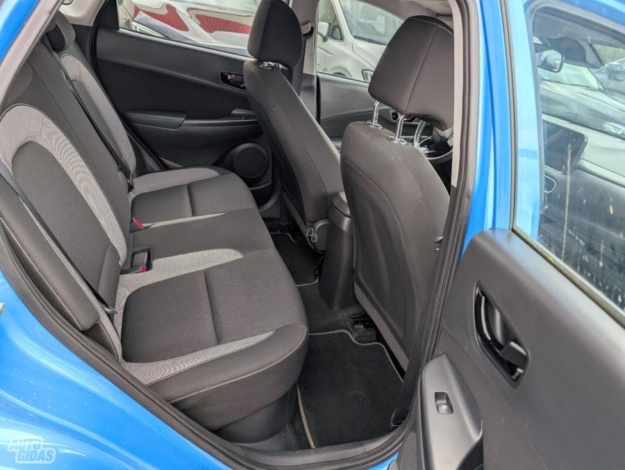 Blue Hyundai Kona 2019 in Panevezys, with an engine capacity of 1.60 L and mileage of 45 thousand km for 15300 €, photo 16 on AUTOMOTO.COM.LV