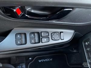 Blue Hyundai Kona 2019 in Panevezys, with an engine capacity of 1.60 L and mileage of 45 thousand km for 15300 €, photo 19 on AUTOMOTO.COM.LV