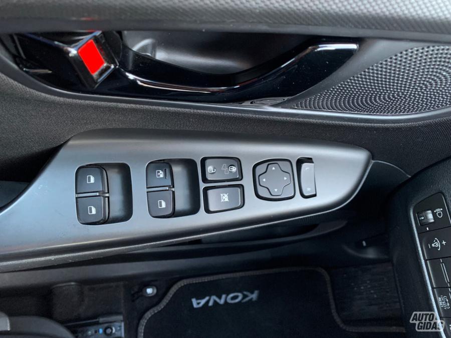 Blue Hyundai Kona 2019 in Panevezys, with an engine capacity of 1.60 L and mileage of 45 thousand km for 15300 €, photo 19 on AUTOMOTO.COM.LV