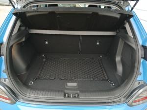 Zils Hyundai Kona 2020 Rīga, ar dzinēja tilpumu 1.60 L un nobraukumu 25 tūkst. km par 20500 €, foto 13 vietnē AUTOMOTO.COM.LV