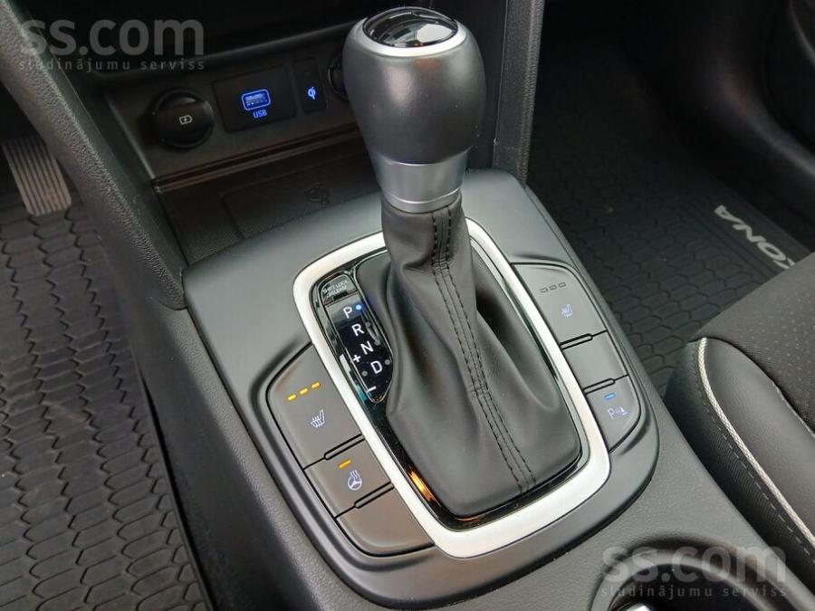 Zils Hyundai Kona 2020 Rīga, ar dzinēja tilpumu 1.60 L un nobraukumu 25 tūkst. km par 20500 €, foto 28 vietnē AUTOMOTO.COM.LV