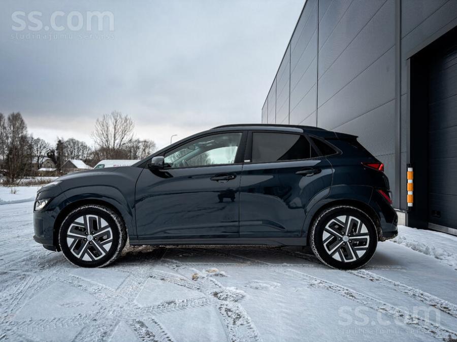 Zils Hyundai Kona 2021 Rīga, ar dzinēja tilpumu 0.00 L un nobraukumu 31 tūkst. km par 16490 €, foto 3 vietnē AUTOMOTO.COM.LV
