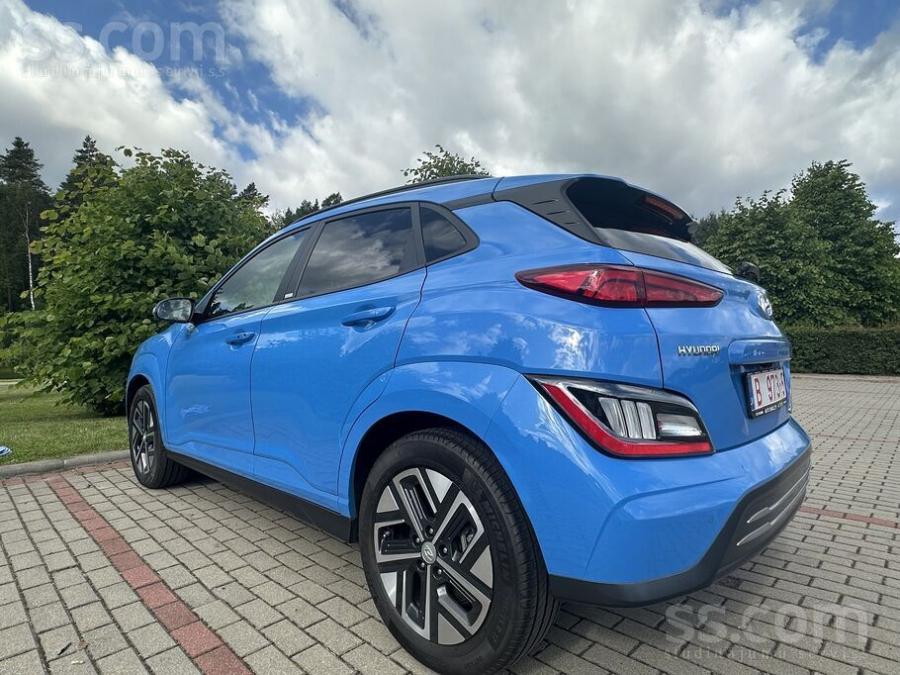 Blue Hyundai Kona 2021 in Riga, with an engine capacity of 0.00 L and mileage of 34 thousand km for 17800 €, photo 8 on AUTOMOTO.COM.LV