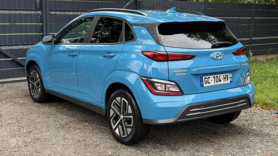 Zils Hyundai Kona 2021 Jonava, ar dzinēja tilpumu 0.00 L un nobraukumu 76 tūkst. km par 9650 €, foto 1 vietnē AUTOMOTO.COM.LV
