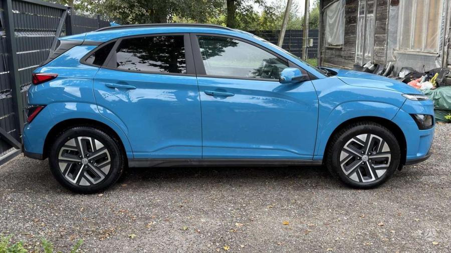 Zils Hyundai Kona 2021 Jonava, ar dzinēja tilpumu 0.00 L un nobraukumu 76 tūkst. km par 9650 €, foto 5 vietnē AUTOMOTO.COM.LV