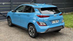 Zils Hyundai Kona 2021 Jonava, ar dzinēja tilpumu 0.00 L un nobraukumu 76 tūkst. km par 9650 €, foto 10 vietnē AUTOMOTO.COM.LV