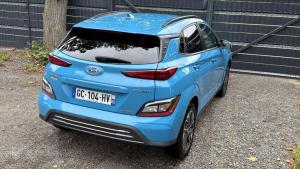 Zils Hyundai Kona 2021 Jonava, ar dzinēja tilpumu 0.00 L un nobraukumu 76 tūkst. km par 9650 €, foto 12 vietnē AUTOMOTO.COM.LV