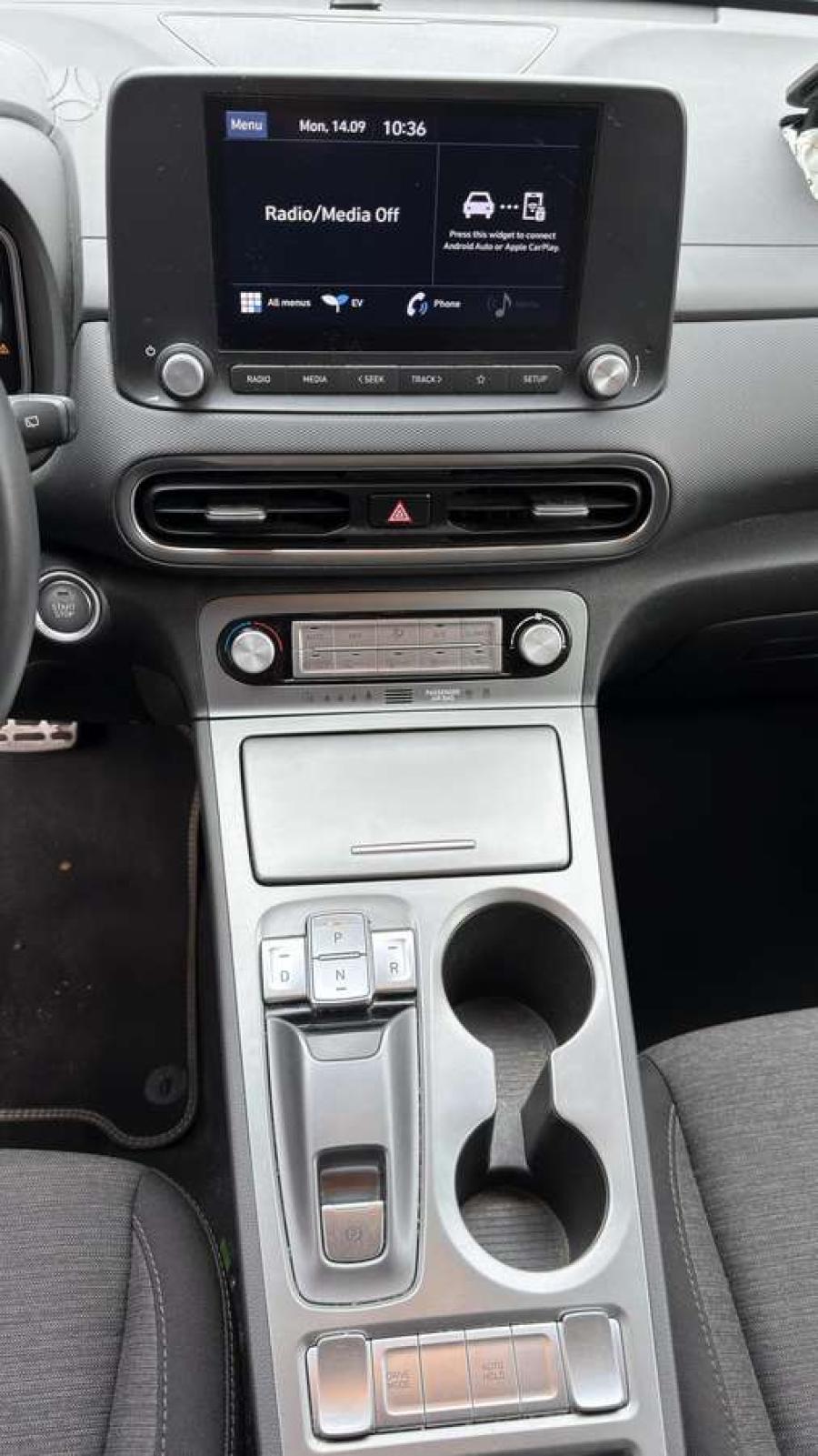 Zils Hyundai Kona 2021 Jonava, ar dzinēja tilpumu 0.00 L un nobraukumu 76 tūkst. km par 9650 €, foto 24 vietnē AUTOMOTO.COM.LV