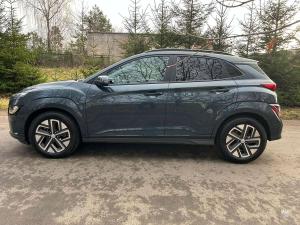 Blue Hyundai Kona 2022 in Kaunas, with an engine capacity of 0.00 L and mileage of 33 thousand km for 15900 €, photo 6 on AUTOMOTO.COM.LV