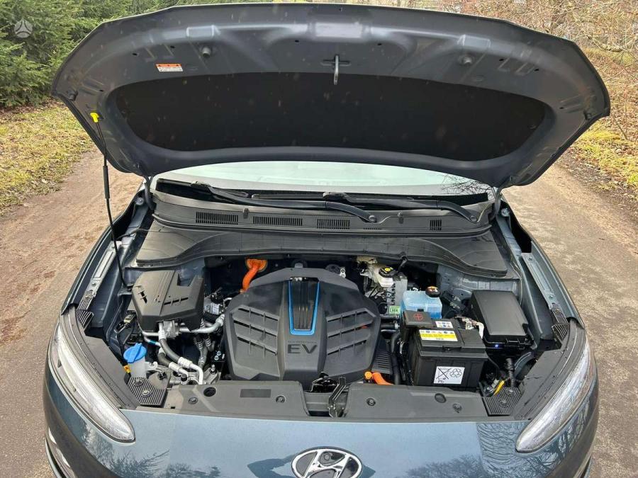 Blue Hyundai Kona 2022 in Kaunas, with an engine capacity of 0.00 L and mileage of 33 thousand km for 15900 €, photo 12 on AUTOMOTO.COM.LV