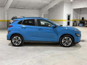 Zils Hyundai Kona 2022 Kauņa, ar dzinēja tilpumu 0.00 L un nobraukumu 43 tūkst. km par 16700 €, foto 3 vietnē AUTOMOTO.COM.LV
