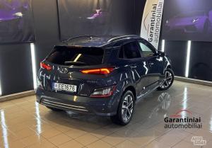 Blue Hyundai Kona 2022 in Avizieniai, with an engine capacity of 42.00 L and mileage of 48 thousand km for 16500 €, photo 2 on AUTOMOTO.COM.LV