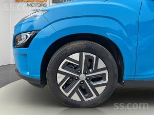 Zils Hyundai Kona 2022 Rīga, ar dzinēja tilpumu 1.60 L un nobraukumu 40 tūkst. km par 18990 €, foto 20 vietnē AUTOMOTO.COM.LV