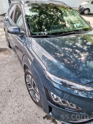 Zils Hyundai Kona 2022 Rīga, ar dzinēja tilpumu 0.00 L un nobraukumu 52 tūkst. km par 24990 €, foto 3 vietnē AUTOMOTO.COM.LV