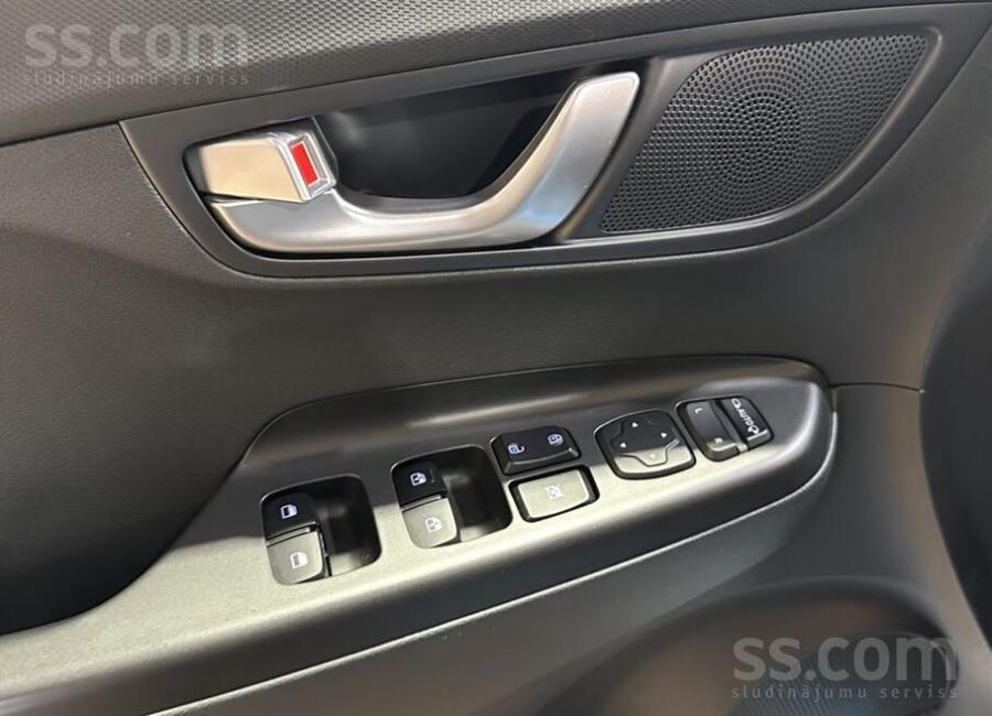 Zils Hyundai Kona 2022 Rīga, ar dzinēja tilpumu 1.60 L un nobraukumu 36 tūkst. km par 18150 €, foto 12 vietnē AUTOMOTO.COM.LV