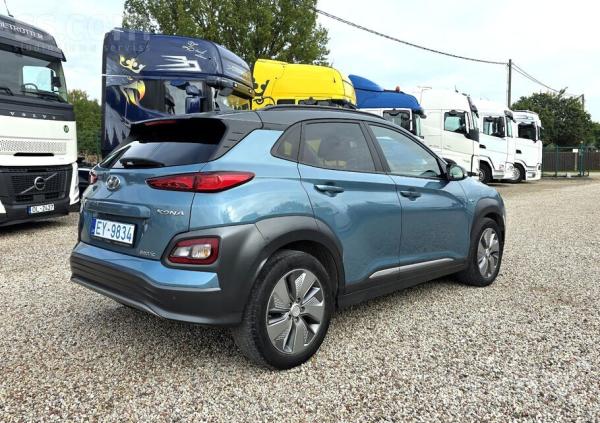 Blue Hyundai Kona 2019 in Riga, with an engine capacity of 1.00 L and mileage of 137 thousand km for 16900 €, photo 5 on AUTOMOTO.COM.LV