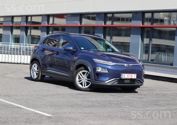Zils Hyundai Kona 2020 Rīga, ar dzinēja tilpumu 1.60 L un nobraukumu 134 tūkst. km par 19980 €, foto  vietnē AUTOMOTO.COM.LV