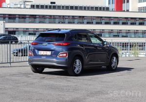 Blue Hyundai Kona 2020 in Riga, with an engine capacity of 1.60 L and mileage of 134 thousand km for 19980 €, photo 7 on AUTOMOTO.COM.LV