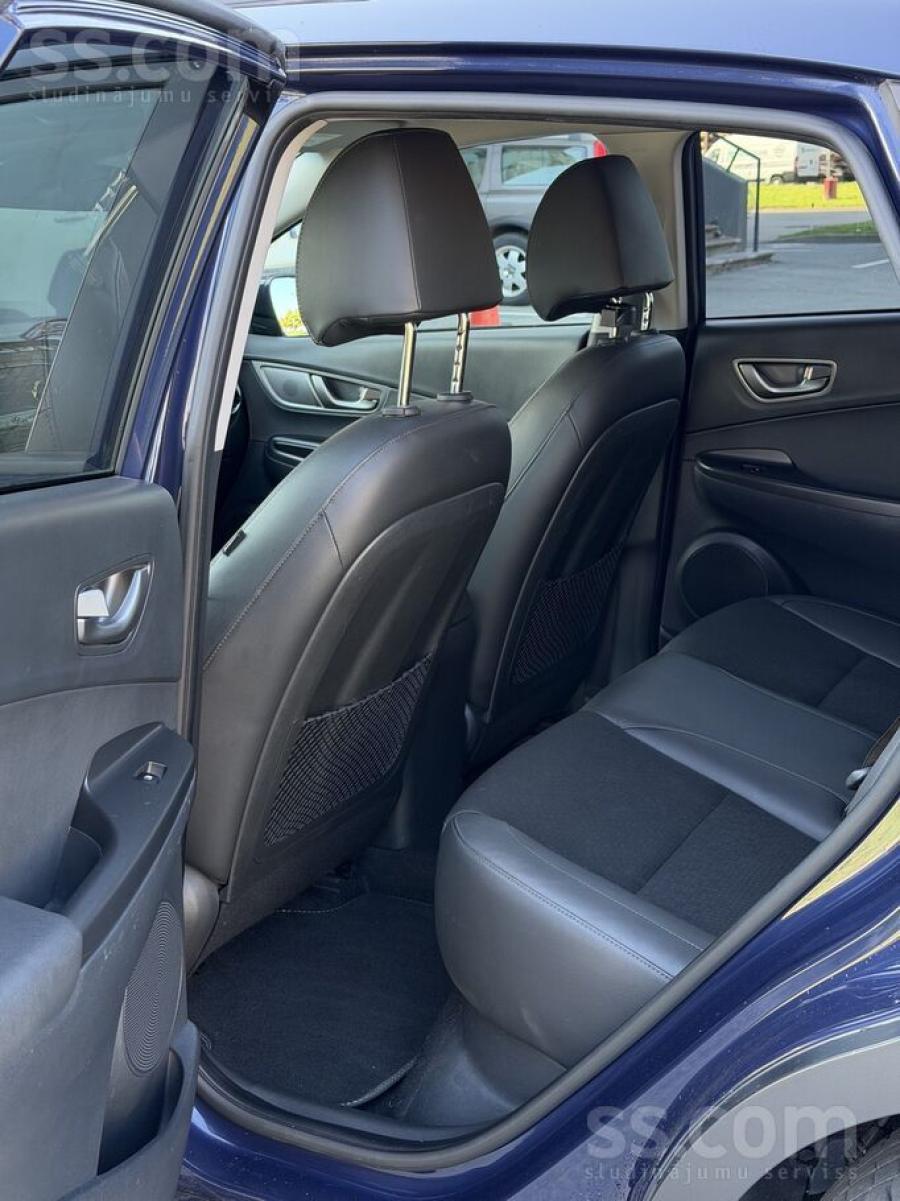 Blue Hyundai Kona 2020 in Riga, with an engine capacity of 1.60 L and mileage of 134 thousand km for 19980 €, photo 10 on AUTOMOTO.COM.LV