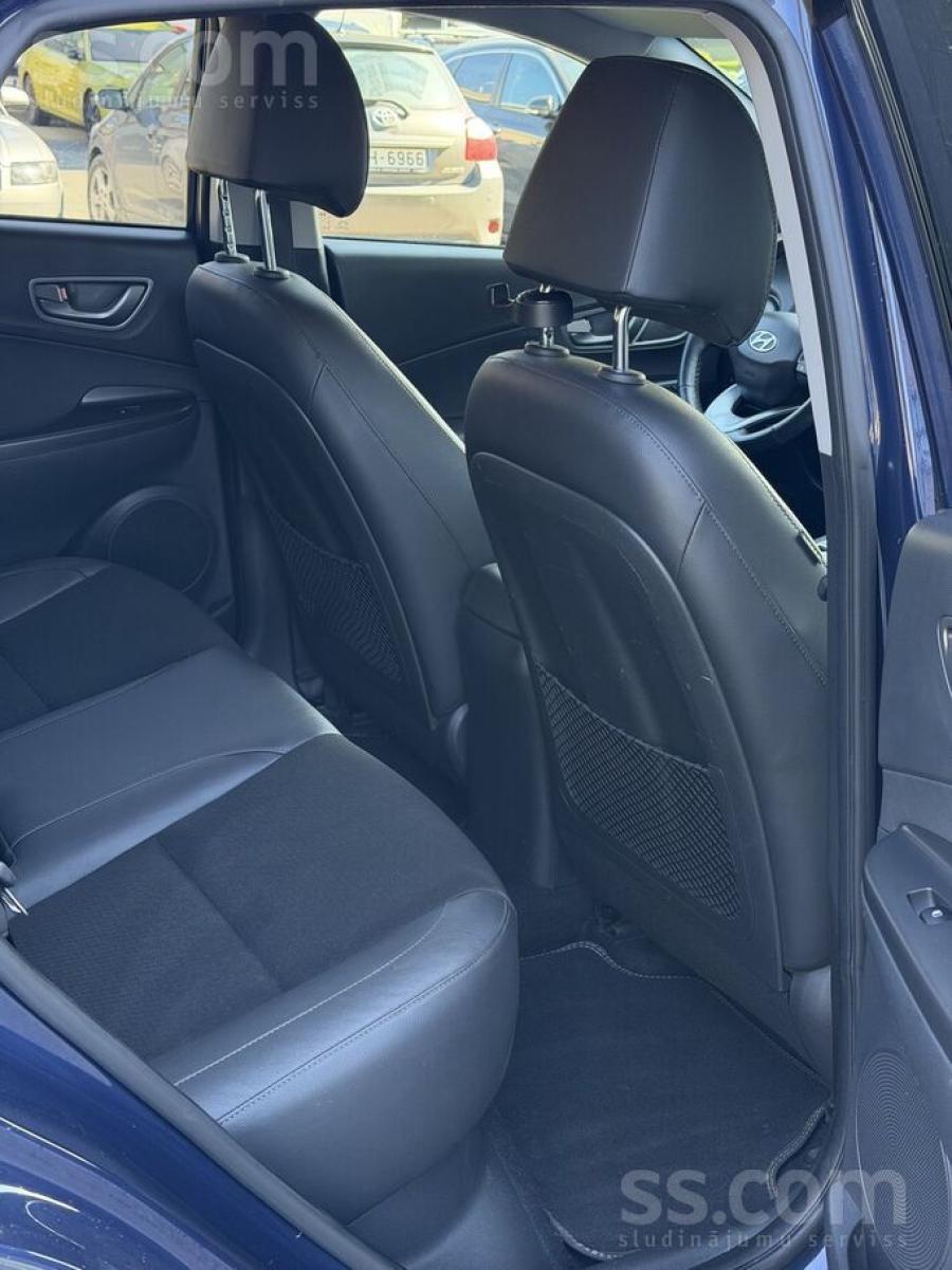 Blue Hyundai Kona 2020 in Riga, with an engine capacity of 1.60 L and mileage of 134 thousand km for 19980 €, photo 11 on AUTOMOTO.COM.LV