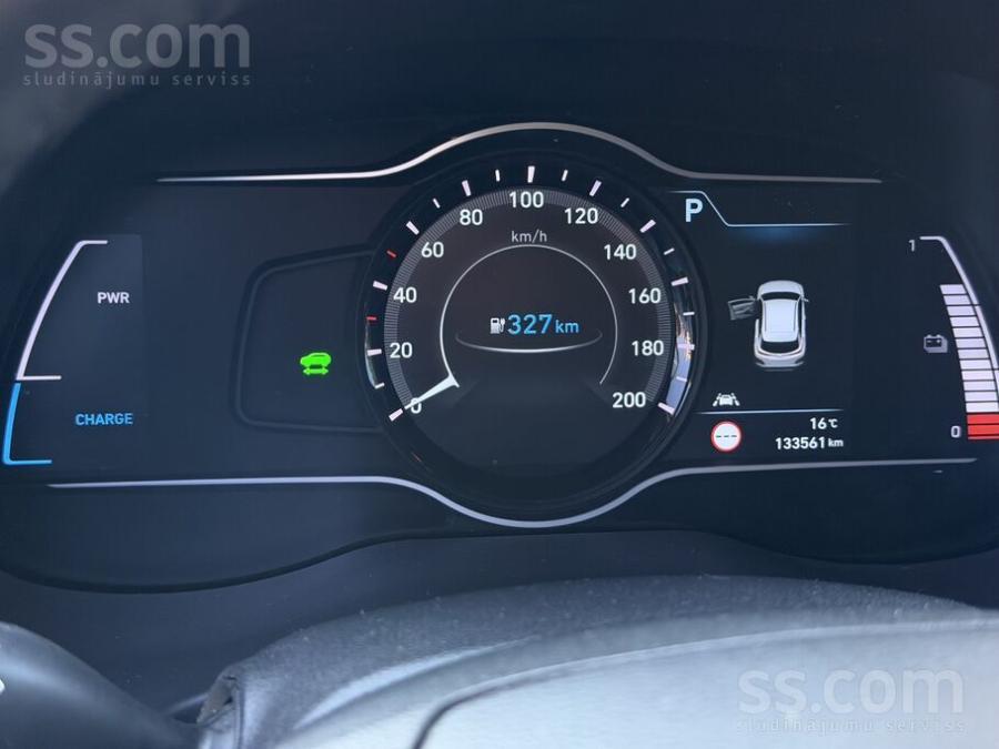 Blue Hyundai Kona 2020 in Riga, with an engine capacity of 1.60 L and mileage of 134 thousand km for 19980 €, photo 23 on AUTOMOTO.COM.LV