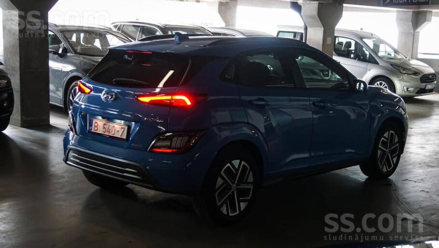 Zils Hyundai Kona 2021 Rīga, ar dzinēja tilpumu 0.00 L un nobraukumu 129 tūkst. km par 21950 €, foto 4 vietnē AUTOMOTO.COM.LV