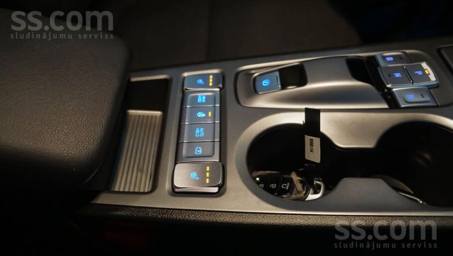 Zils Hyundai Kona 2021 Rīga, ar dzinēja tilpumu 0.00 L un nobraukumu 129 tūkst. km par 21950 €, foto 12 vietnē AUTOMOTO.COM.LV