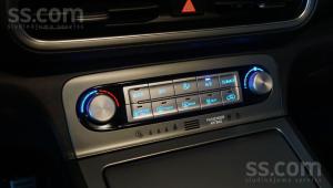 Zils Hyundai Kona 2021 Rīga, ar dzinēja tilpumu 0.00 L un nobraukumu 129 tūkst. km par 21950 €, foto 16 vietnē AUTOMOTO.COM.LV