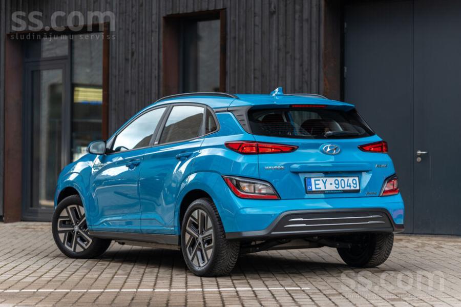 Zils Hyundai Kona 2021 Rīga, ar dzinēja tilpumu 0.00 L un nobraukumu 45 tūkst. km par 19500 €, foto 4 vietnē AUTOMOTO.COM.LV