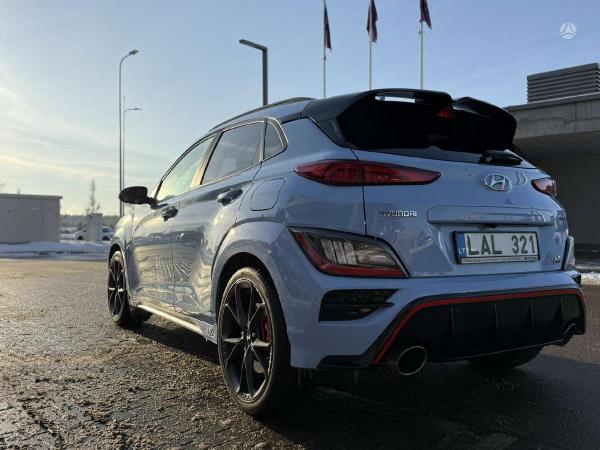 Zils Hyundai Kona 2022 Viļņa, ar dzinēja tilpumu 2.00 L un nobraukumu 52 tūkst. km par 32100 €, foto 4 vietnē AUTOMOTO.COM.LV