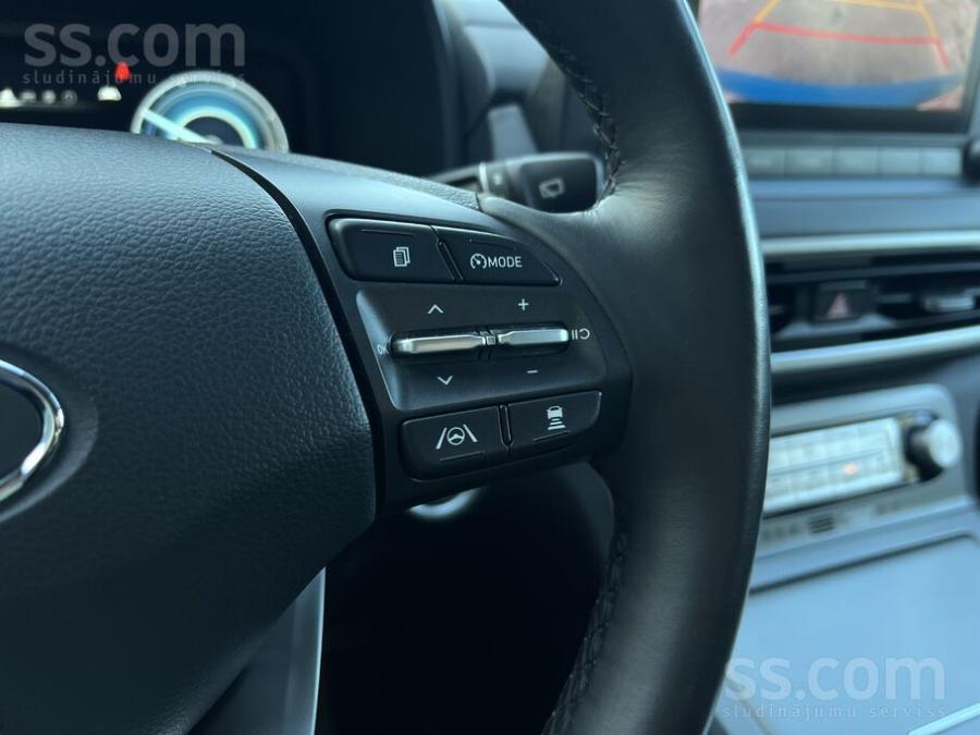 Blue Hyundai Kona 2022 in Riga, with an engine capacity of 1.00 L and mileage of 32 thousand km for 18450 €, photo 16 on AUTOMOTO.COM.LV