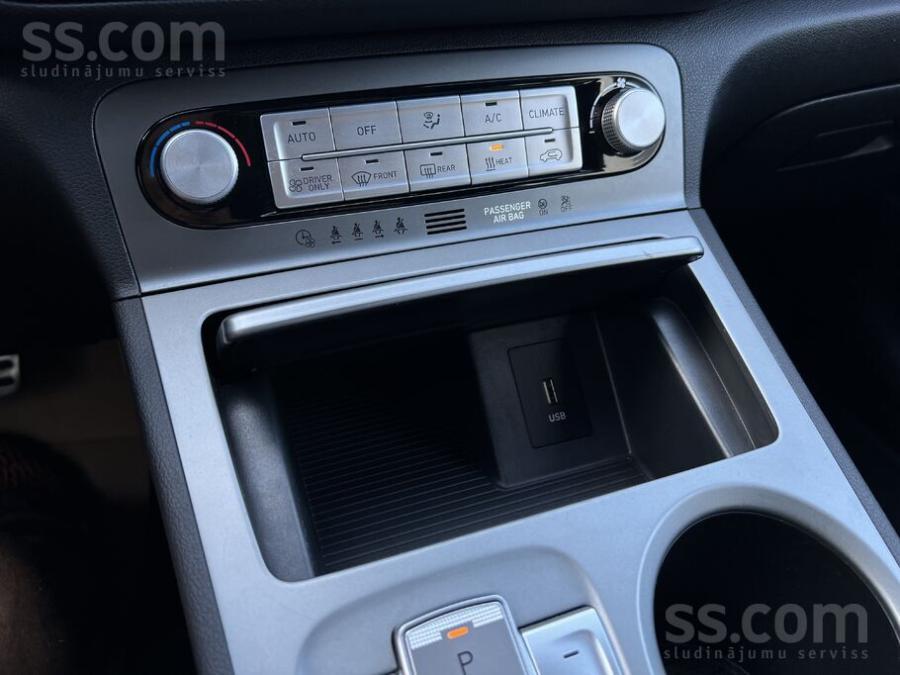 Blue Hyundai Kona 2022 in Riga, with an engine capacity of 1.00 L and mileage of 32 thousand km for 18450 €, photo 18 on AUTOMOTO.COM.LV