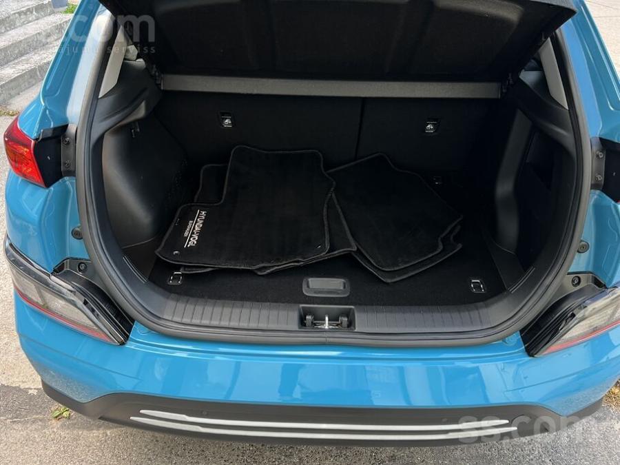 Blue Hyundai Kona 2022 in Riga, with an engine capacity of 1.00 L and mileage of 32 thousand km for 18450 €, photo 22 on AUTOMOTO.COM.LV