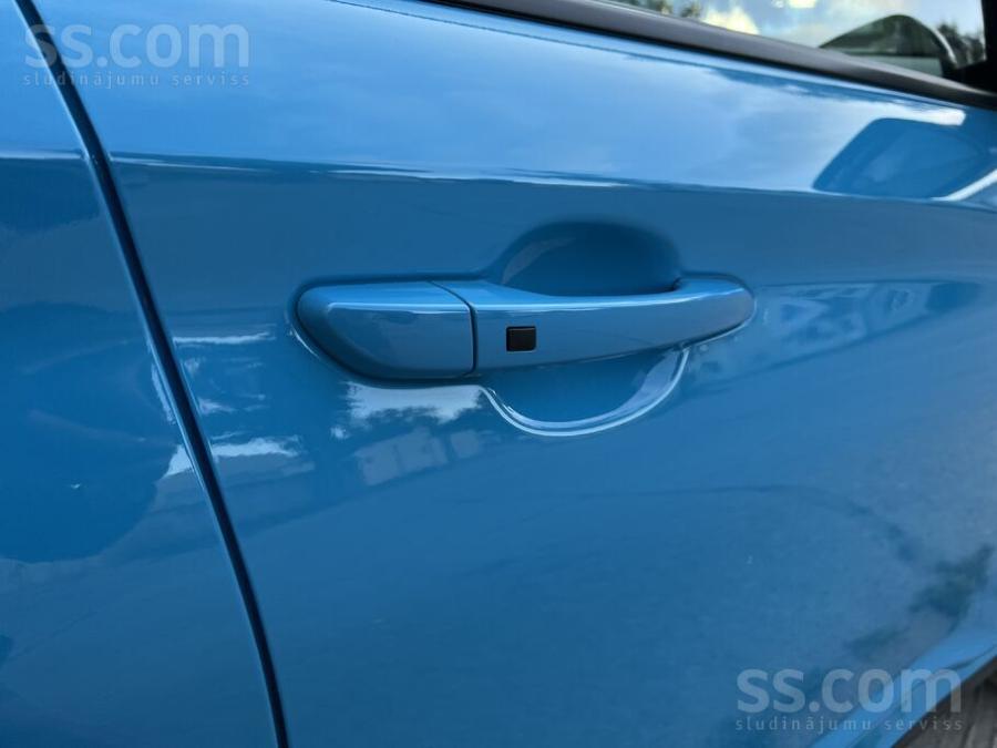 Blue Hyundai Kona 2022 in Riga, with an engine capacity of 1.00 L and mileage of 32 thousand km for 18450 €, photo 25 on AUTOMOTO.COM.LV
