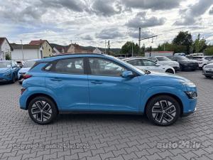 Blue Hyundai Kona 2023 in Tallinn, with an engine capacity of 0.00 L and mileage of 45 thousand km for 24900 €, photo 3 on AUTOMOTO.COM.LV
