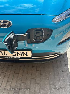 Zils Hyundai Kona 2023 Tallina, ar dzinēja tilpumu 0.00 L un nobraukumu 45 tūkst. km par 23000 €, foto 8 vietnē AUTOMOTO.COM.LV