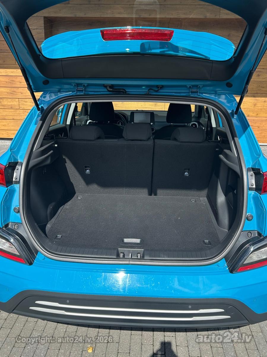 Zils Hyundai Kona 2023 Tallina, ar dzinēja tilpumu 0.00 L un nobraukumu 45 tūkst. km par 23000 €, foto 10 vietnē AUTOMOTO.COM.LV