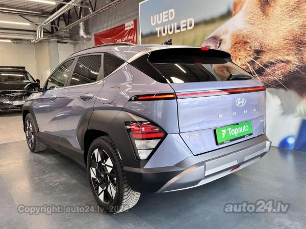 Blue Hyundai Kona 2024 in Tallinn, with an engine capacity of 1.60 L and mileage of 11 thousand km for 29900 €, photo 3 on AUTOMOTO.COM.LV