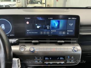 Zils Hyundai Kona 2024 Tallina, ar dzinēja tilpumu 0.00 L un nobraukumu 56 tūkst. km par 35900 €, foto 15 vietnē AUTOMOTO.COM.LV
