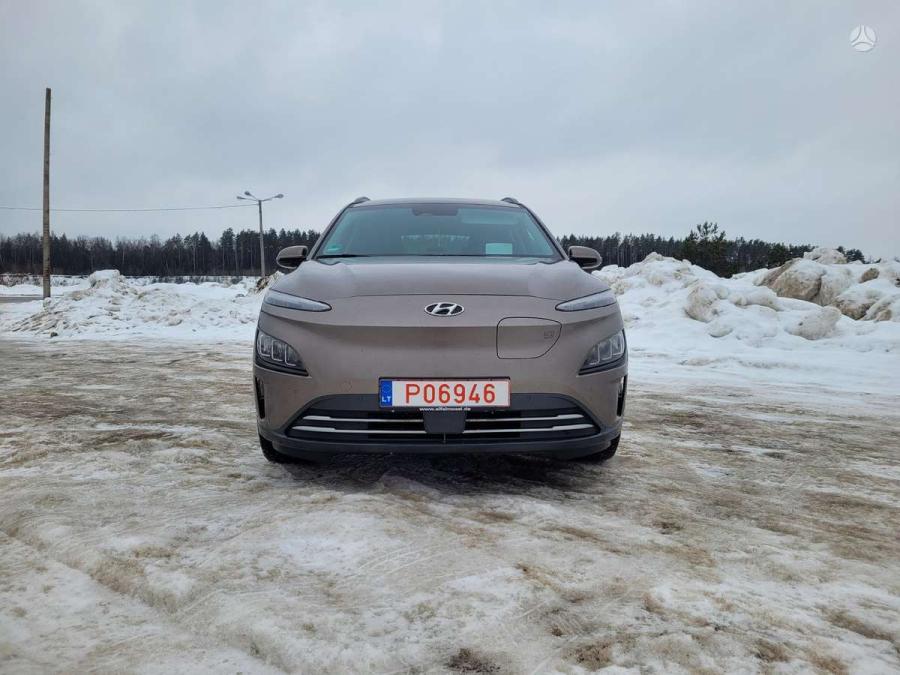 Brown Hyundai Kona 2022 in Vilnius, with an engine capacity of 0.00 L and mileage of 50 thousand km for 15999 €, photo 11 on AUTOMOTO.COM.LV