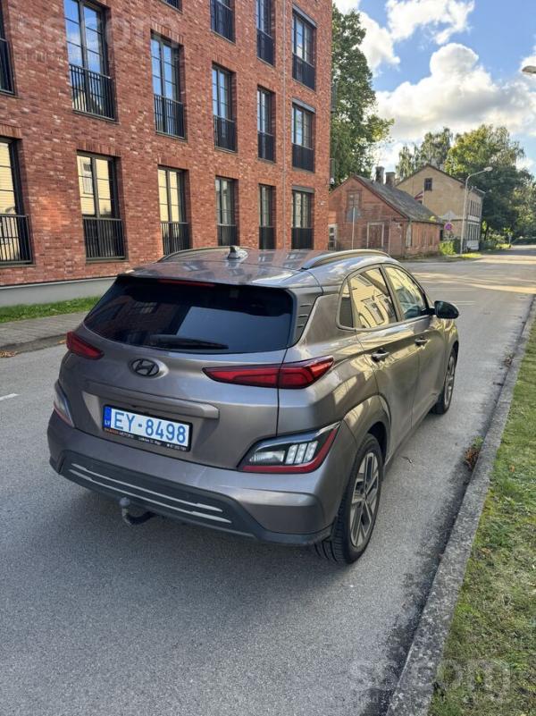 Hyundai Kona 2023 Rīga vietnē Brūns Hyundai Kona 2023 Rīga, ar dzinēja tilpumu 0.00 L un nobraukumu 97 tūkst. km par 20450 €, foto 5 vietnē AUTOMOTO.COM.LV
