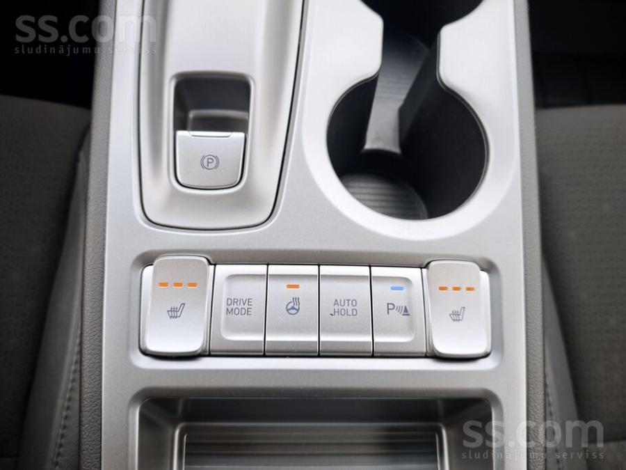 Hyundai Kona 2020 in Riga, with an engine capacity of 0.00 L and mileage of 159 thousand km for 15800 €, photo 23 on AUTOMOTO.COM.LV