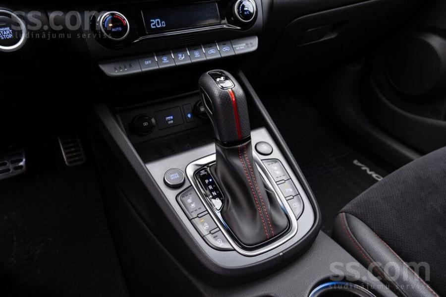 Hyundai Kona 2021 in Riga, with an engine capacity of 1.60 L and mileage of 66 thousand km for 20950 €, photo 14 on AUTOMOTO.COM.LV